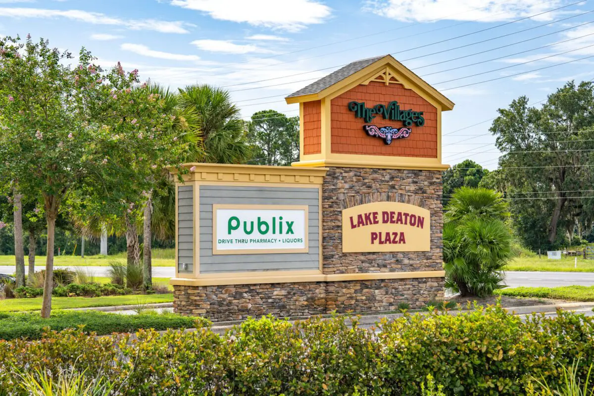 Lake Deaton Plaza in The Villages®