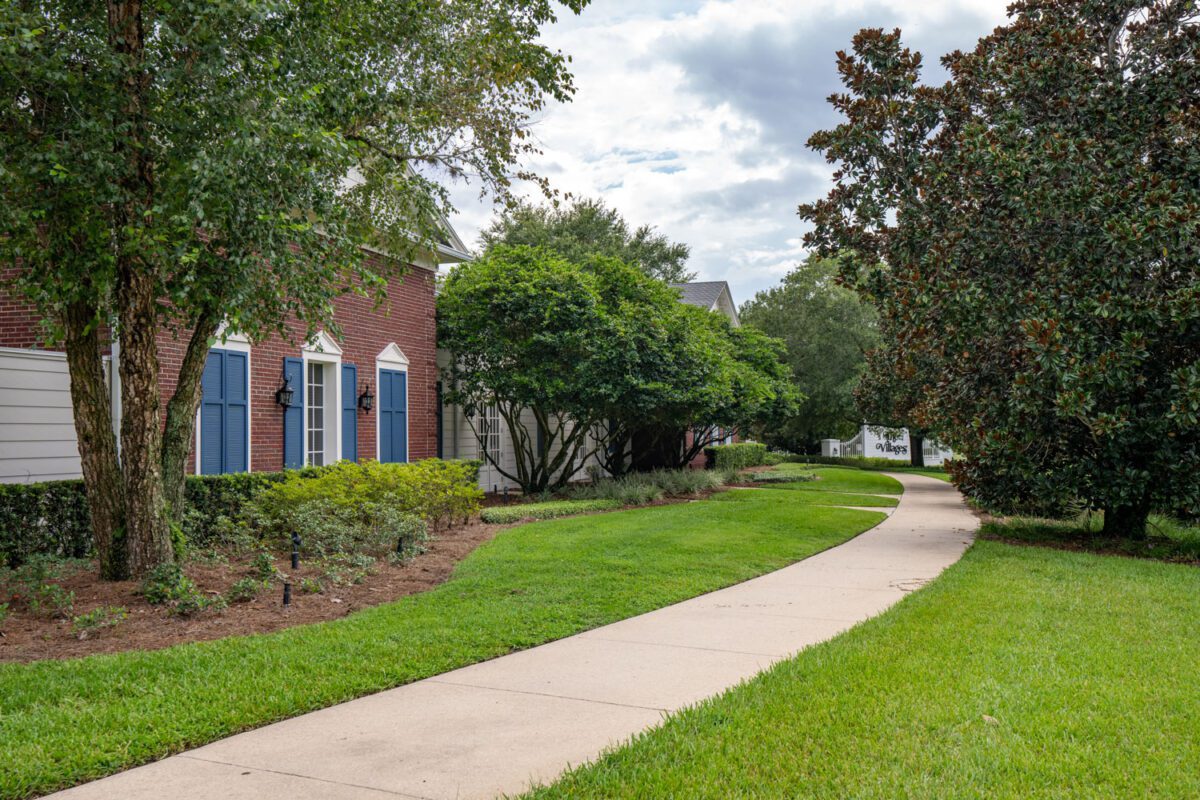 Laurel Manor Recreation Pathway - The Villages