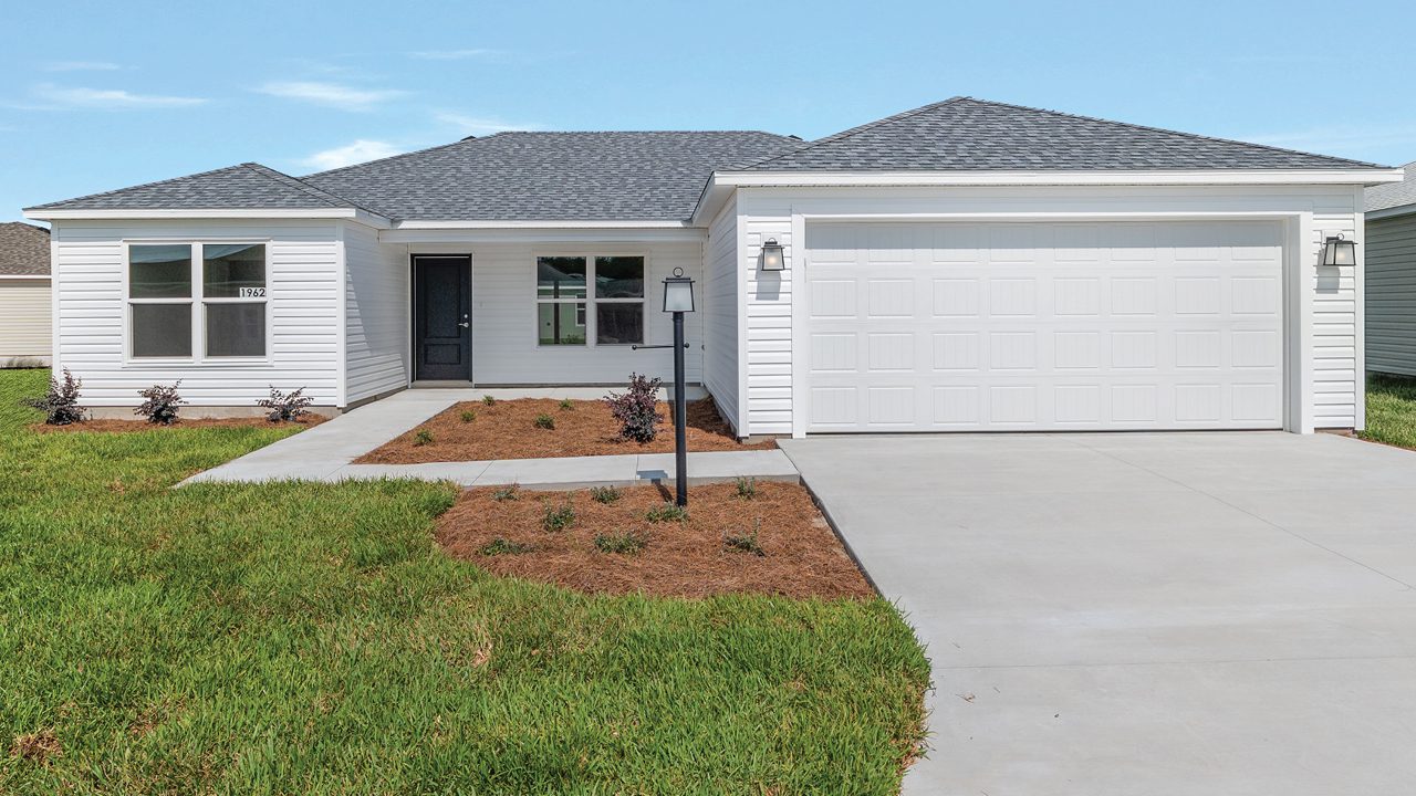Cottage Living in The Village of Well Point - The Villages